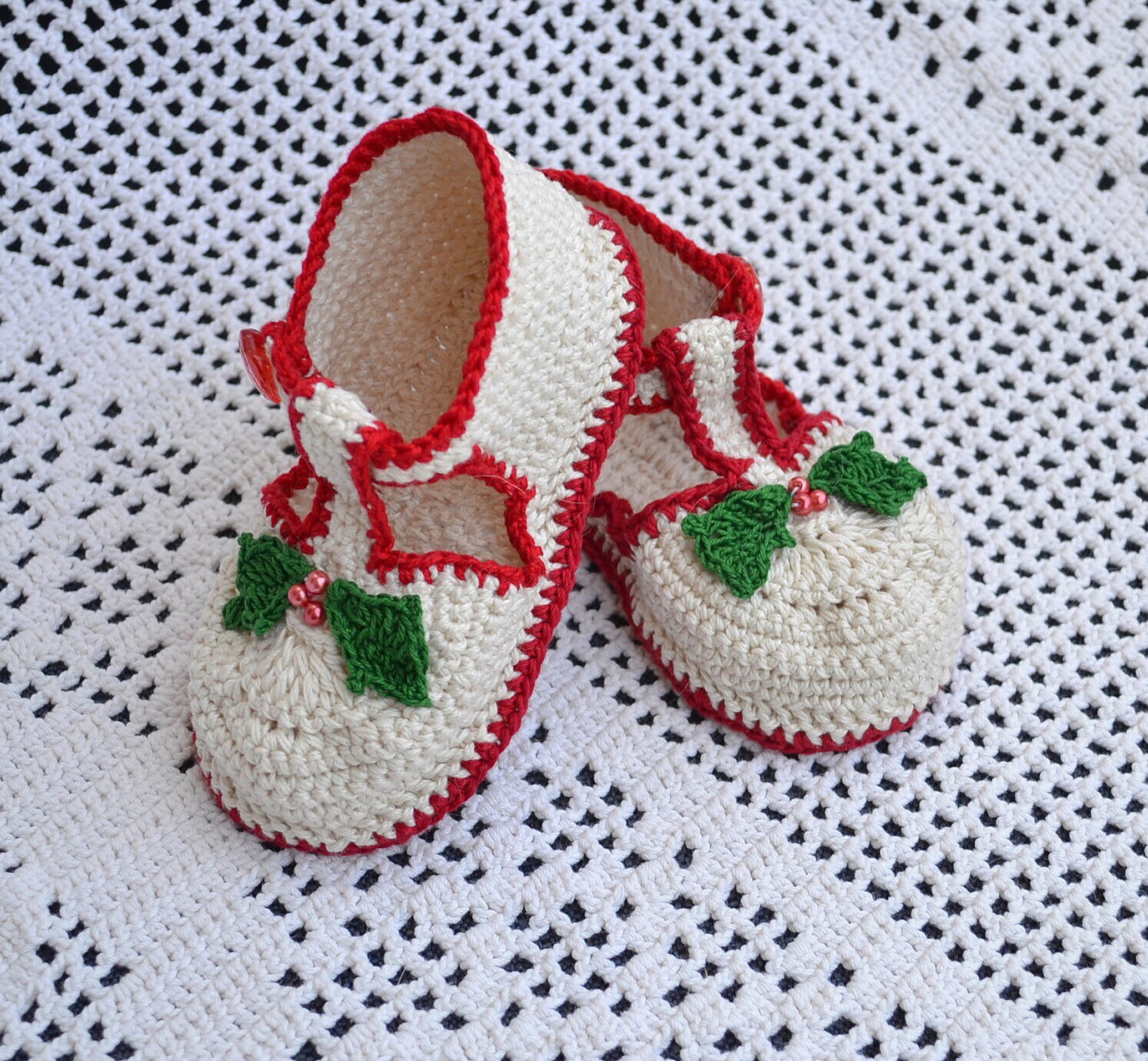 Thread Crochet Pattern for Baby Christmas Booties Baby - Etsy