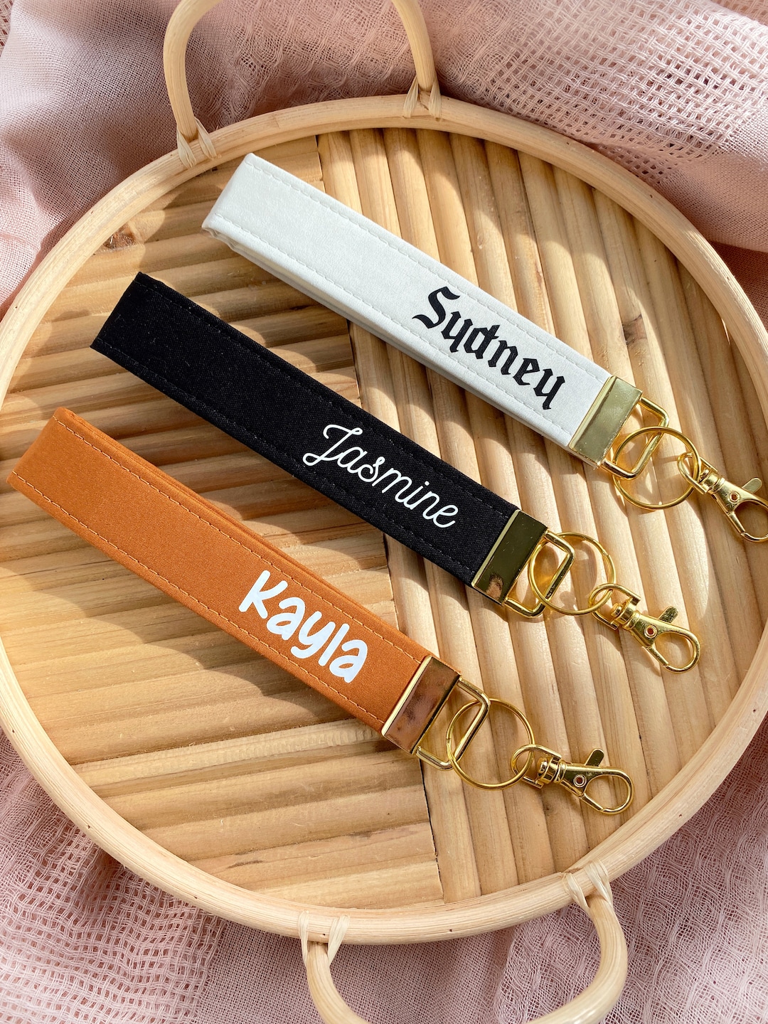 Personalized Name Keychain Wristlet for Women, Cute Sweet Sixteen Key ...