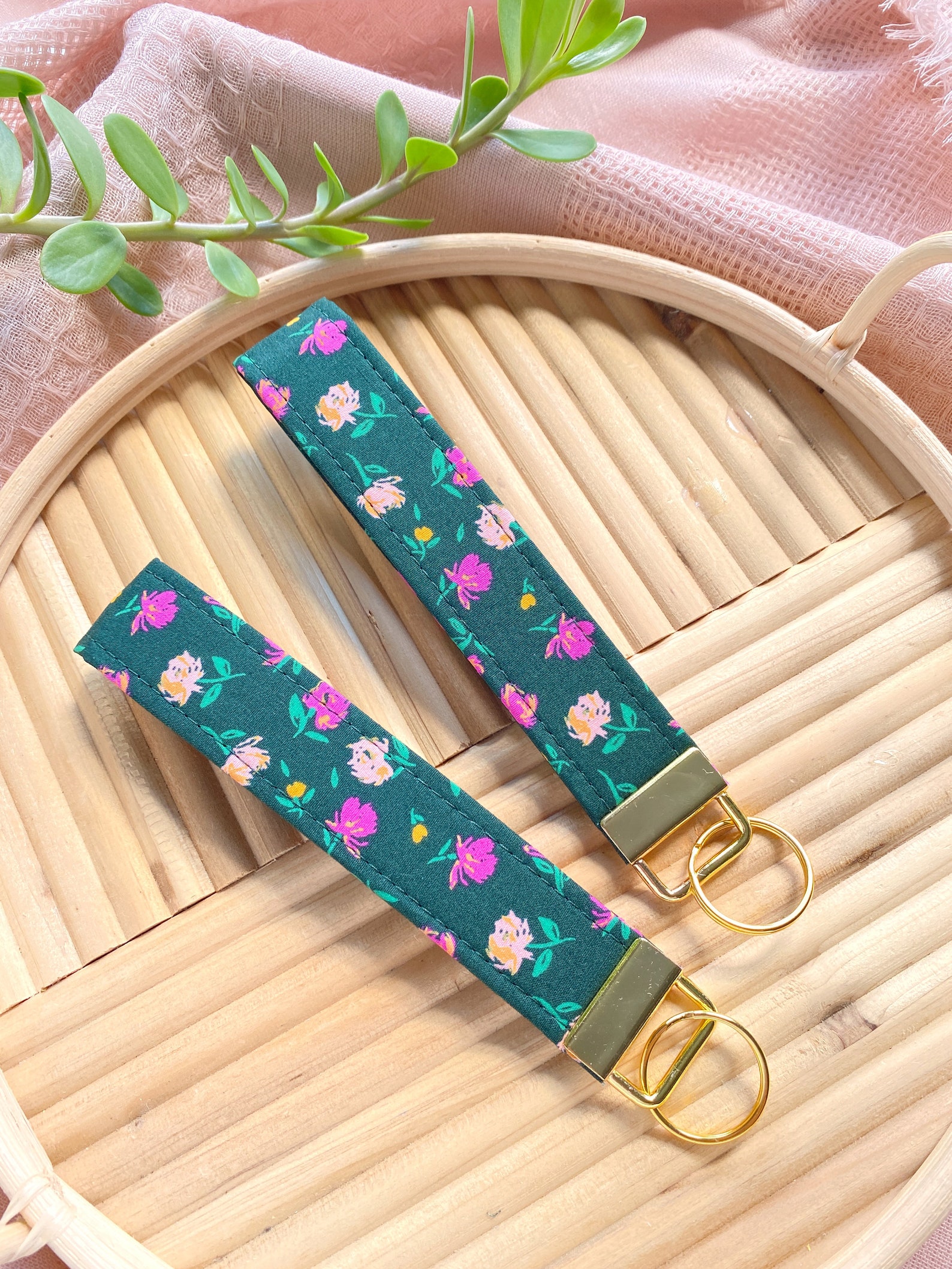 Modern Keychain for Woman Floral Wristlet Keychain Gold Key - Etsy