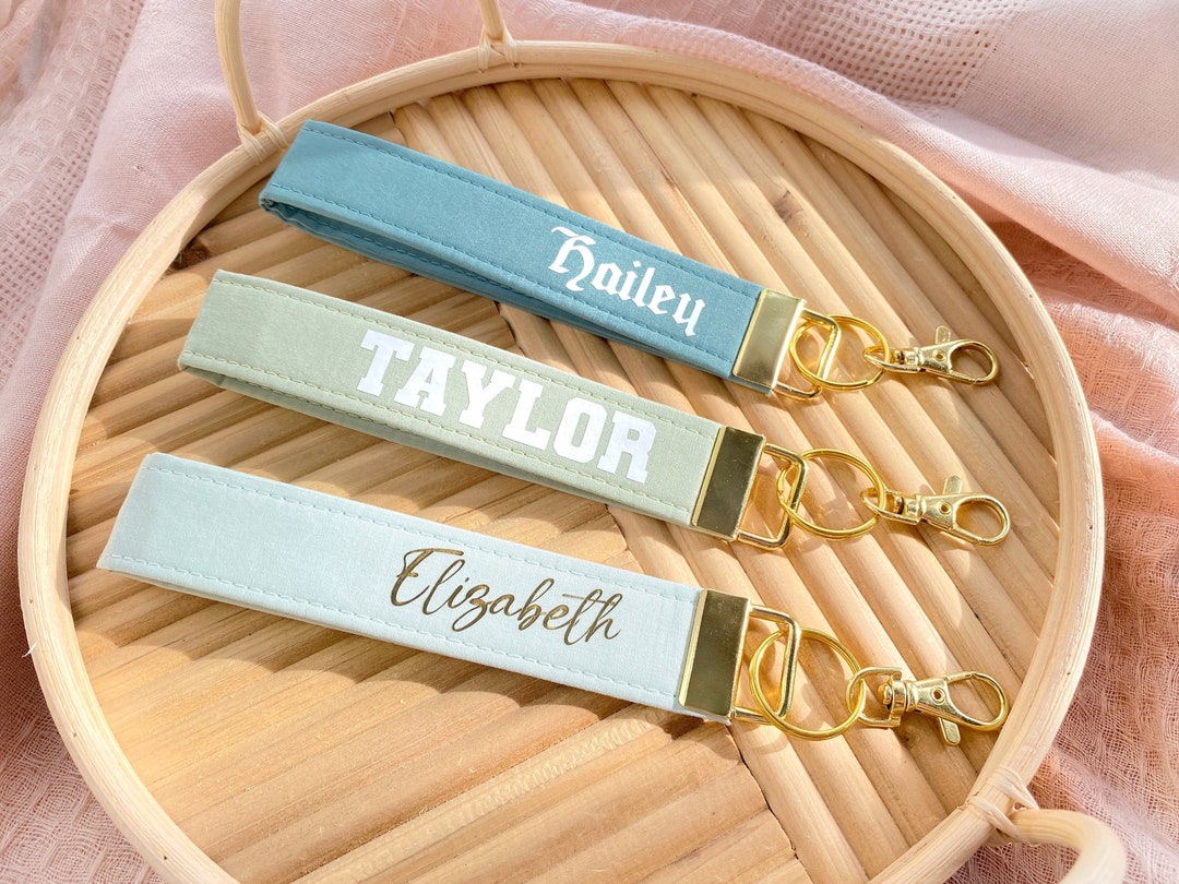 Personalized Name Keychain Wristlet for Women, Cute Sweet Sixteen Key ...