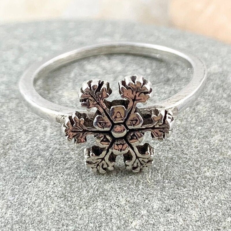 Snowflake Ring - Etsy