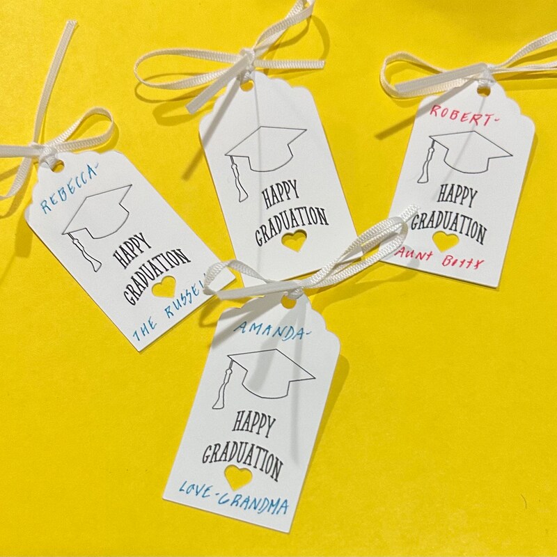 Graduation Gift Tags - 60+ Gift Ideas for 2025