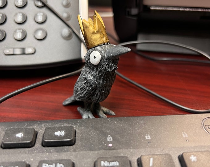Deskmates. Lil' King Crow. - Etsy
