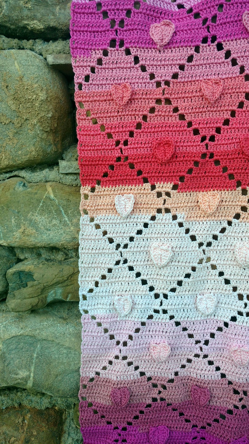 Crochet PATTERN Hearts Runner. 3d Art Table Wall Decor. PDF - Etsy