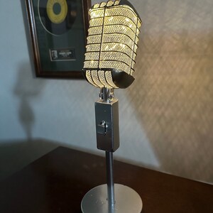 Illuminated Nostalgic Mic Table Lamp Microphone Light Silver Wedding ...