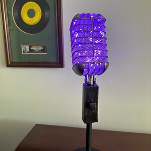 Illuminated Retro Microphone Lamp Metal Home Decor Vintage Microphone ...