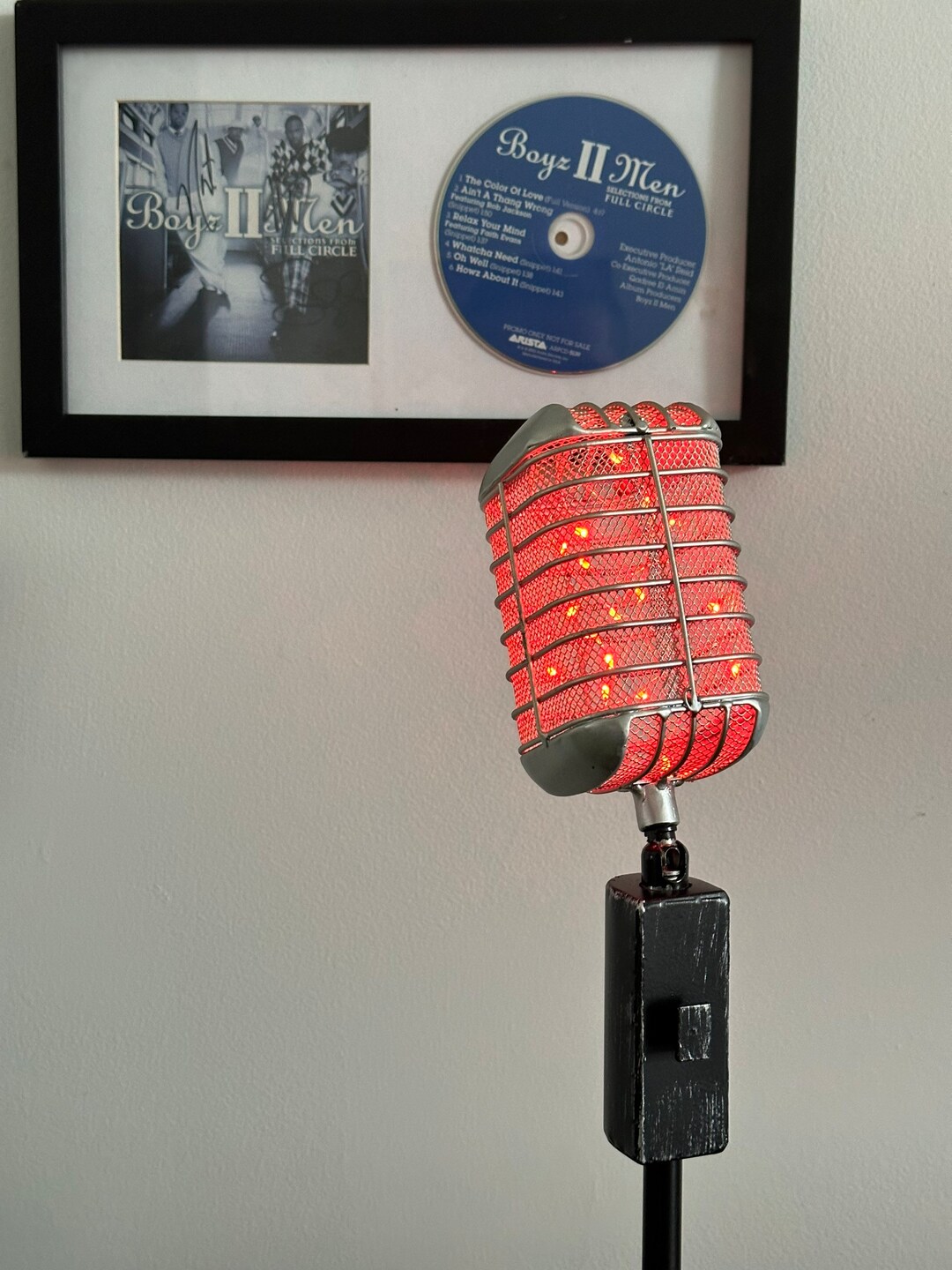 Illuminated Lamp Microphone Retro Style Lamp Home Decor Accent Lamp ...