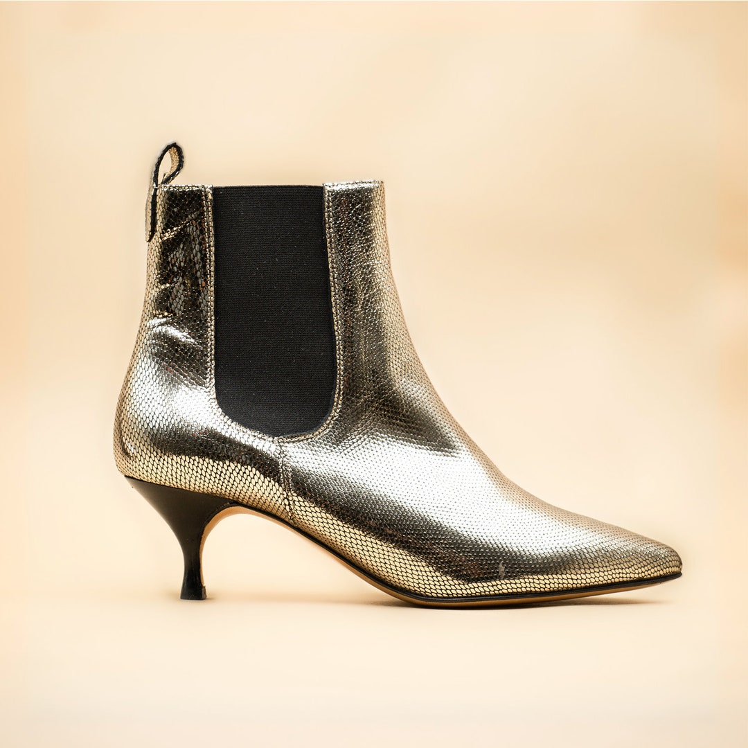 Gold Pointy Woman Chelsea Boots, Gold Leather Pointy Boots, Low Heel ...