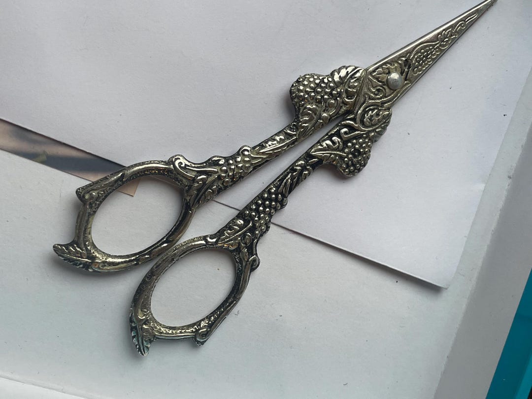 Antique Italian Grape Cutting Scissors in Silver Tone Antique Small ...