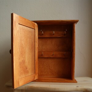 Rustic Key Box, Wooden Key Organizer, Leaf Key Cabinet, Wall Key Hanger ...