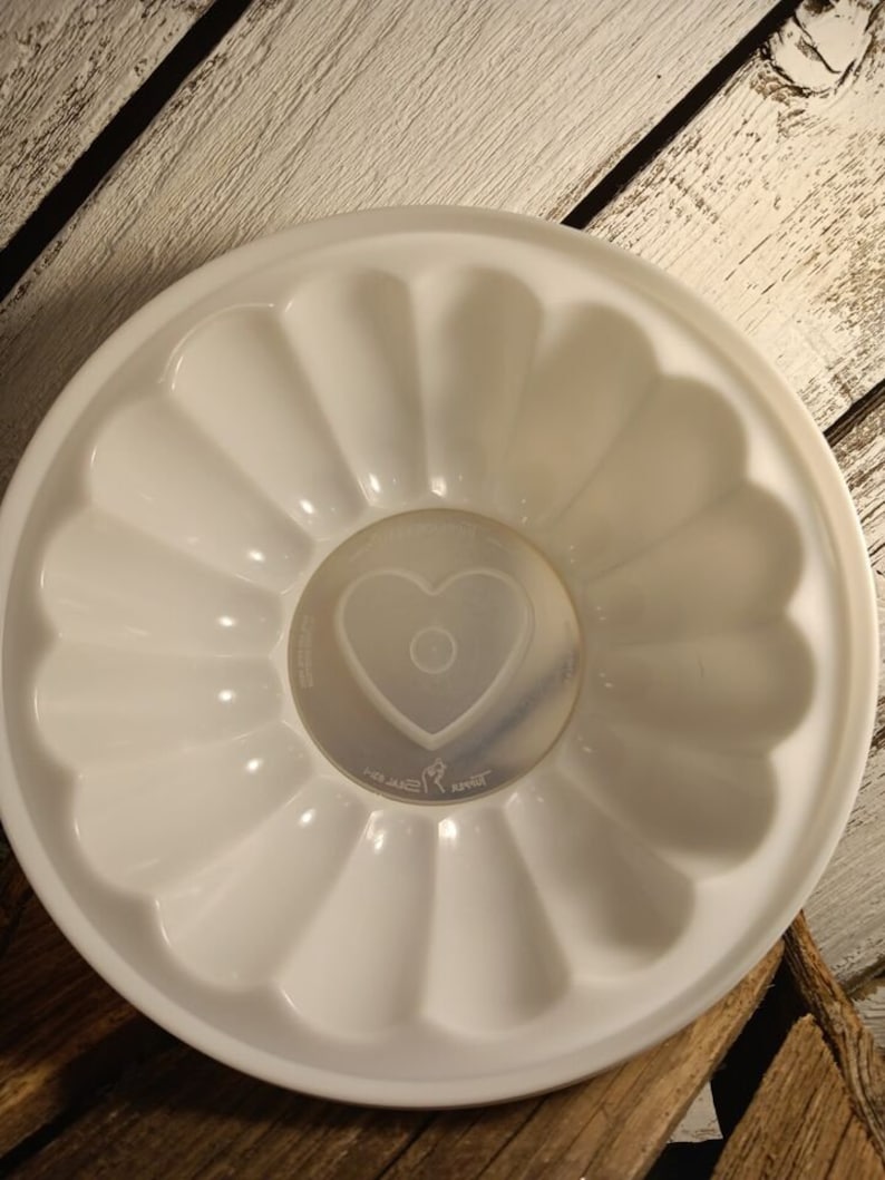 Vintage Tupperware Heart Jello Mold Jello-n-serve With Lid - Etsy