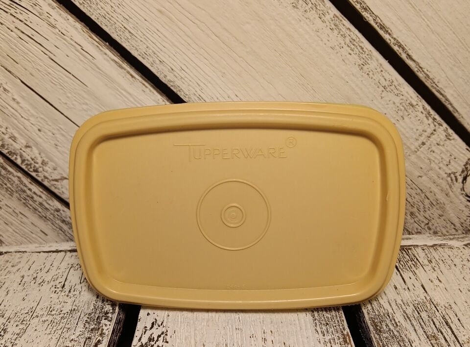 Vintage Tupperware Container - Yellow Cracker 1243-2 With Tan Lid 1244 ...