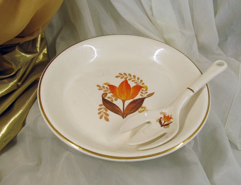 Harker Bakerite 'modern Tulip' Pie Plate and Serving - Etsy
