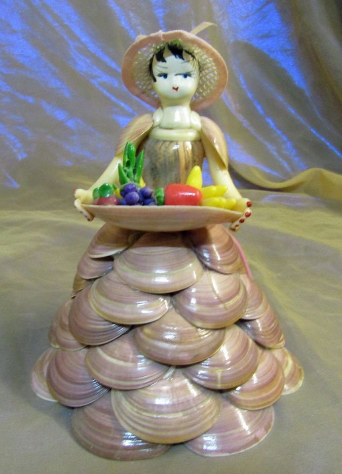 Clam Shell Cutie Souvenir Figurine - Etsy