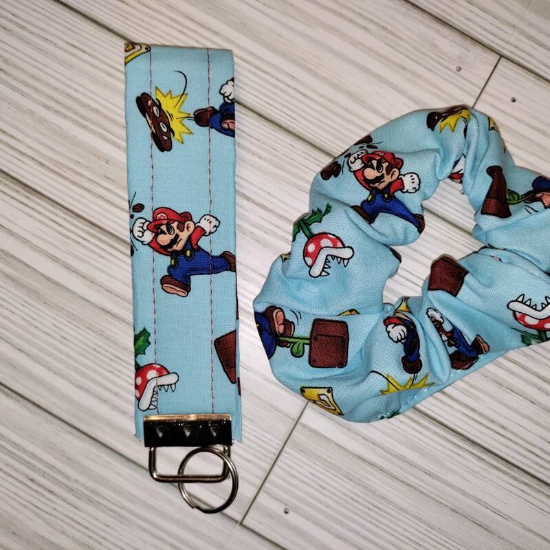 Super Mario Bros. Keychain - Etsy