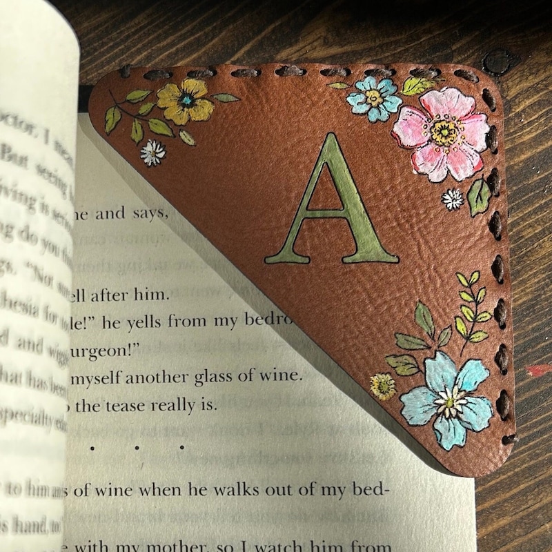 Corner Bookmark - Etsy