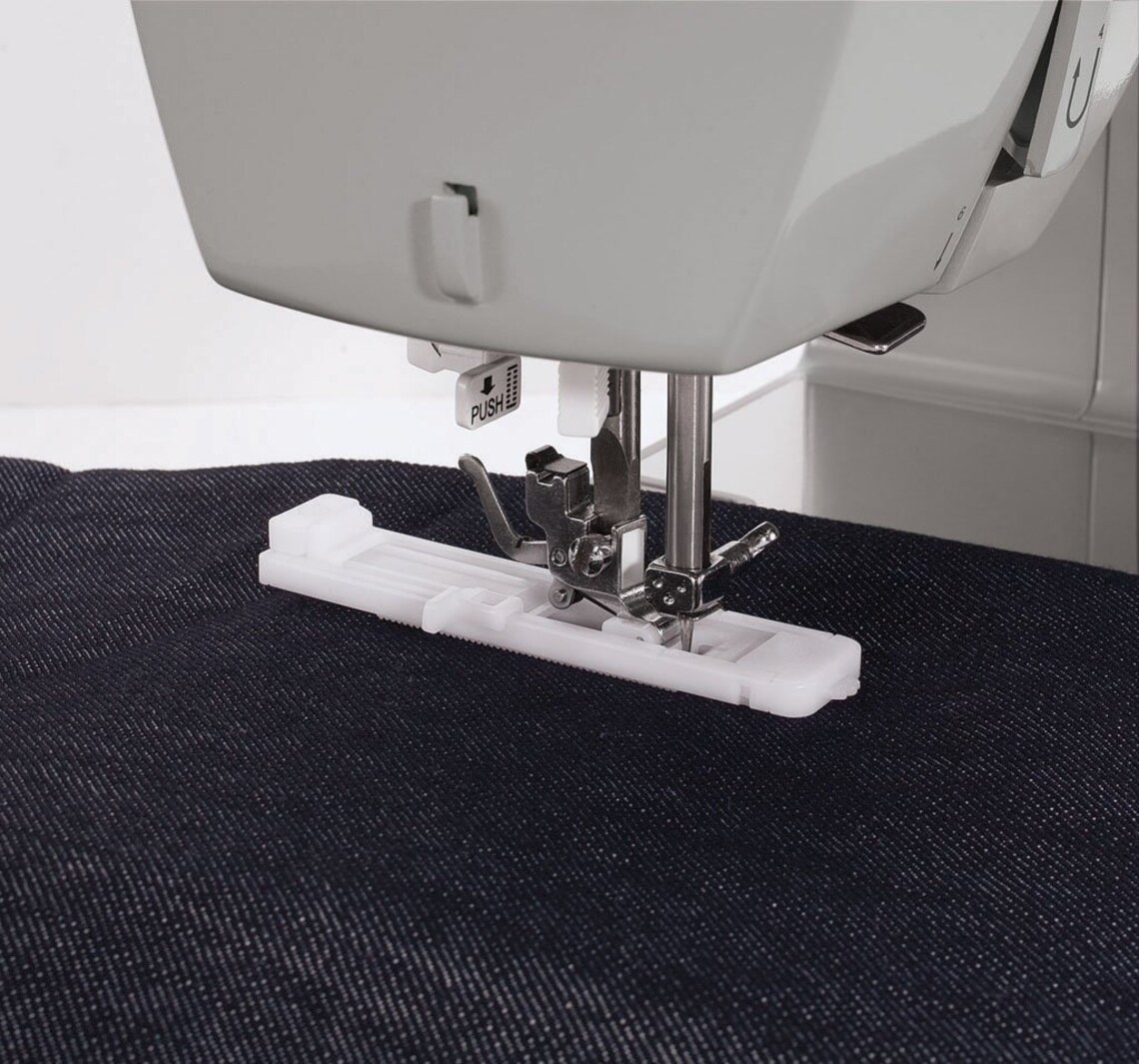 SINGER Heavy Duty 4423 Sewing Machine, 23 Built-in Stitches, Automatic ...