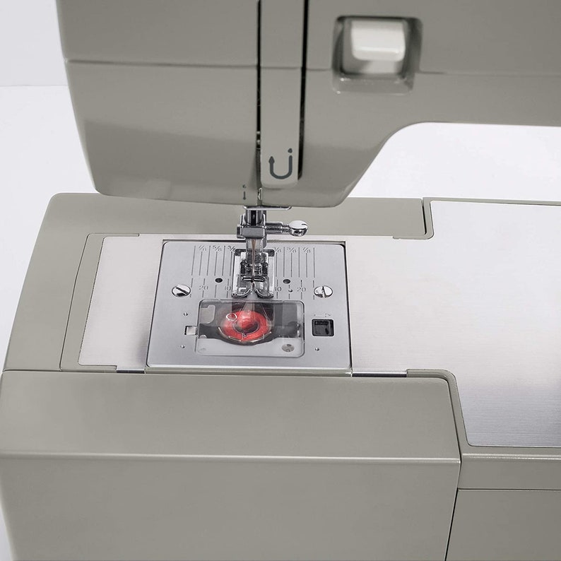 Singer 4452 Heavy Duty Sewing Machine: 32 Stitches, Metal Frame, Needle ...