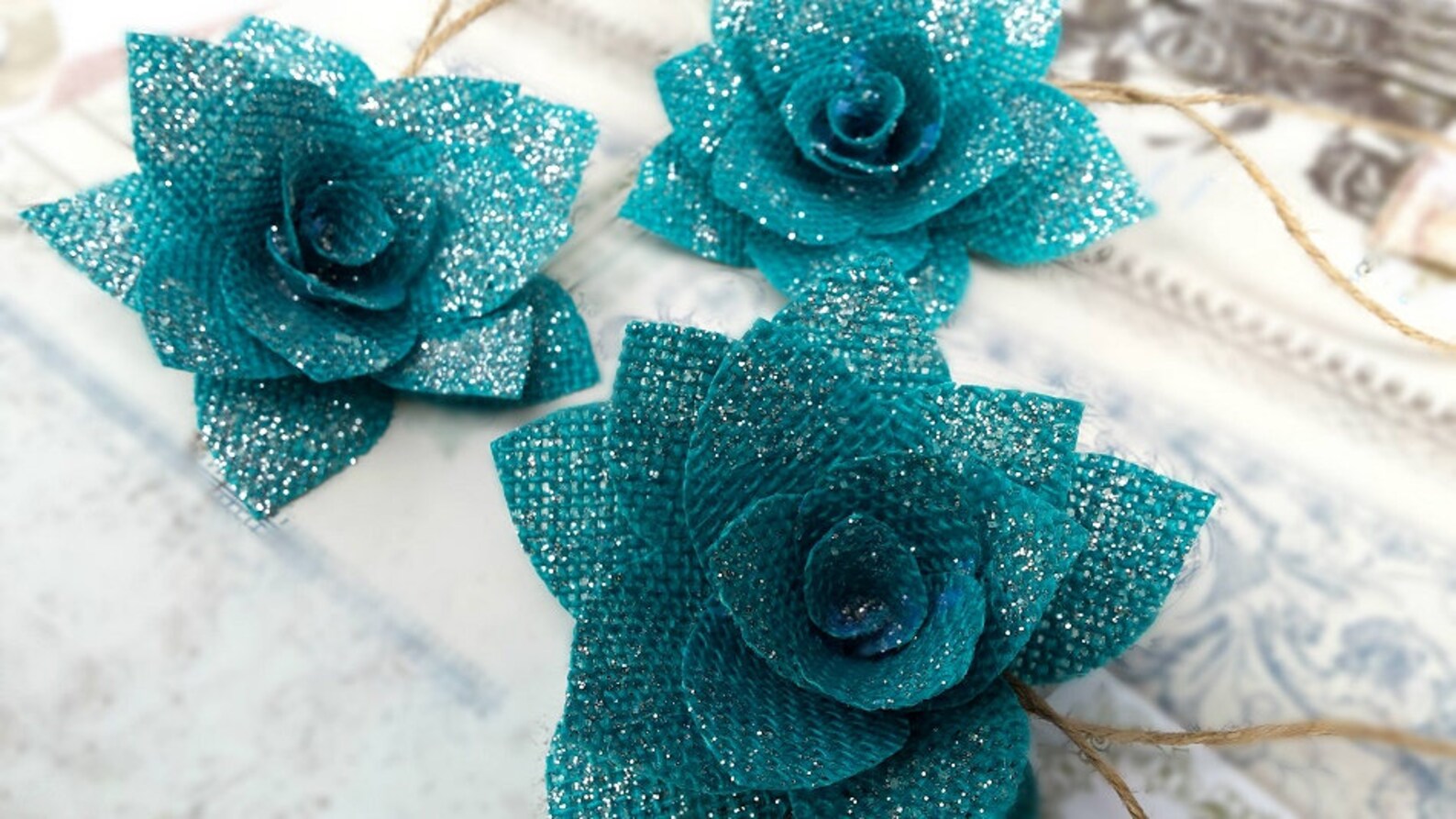 Christmas Tree Ornament/burlap Wild Roses/red Burlap Christmas ...