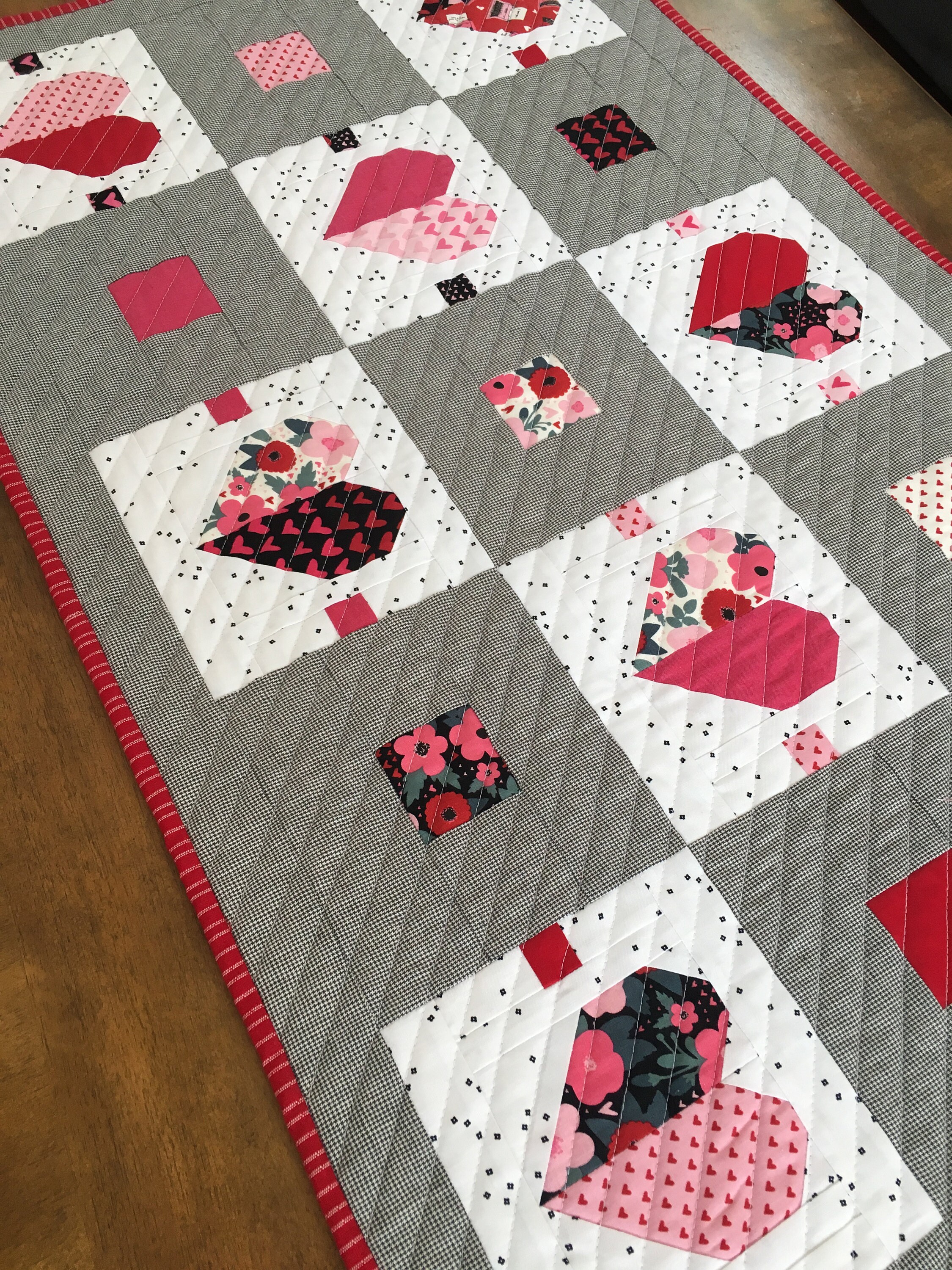 Love Actually Pattern Pdf/quilted Valentine Table Runner PDF | Etsy