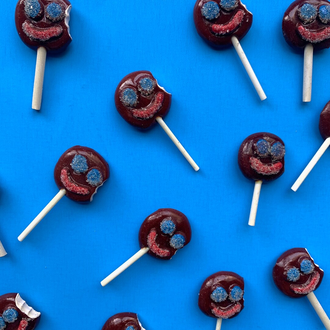 Miniature Bubalu Chocolate Marshmallow Candy // Day of the Dead Altar ...