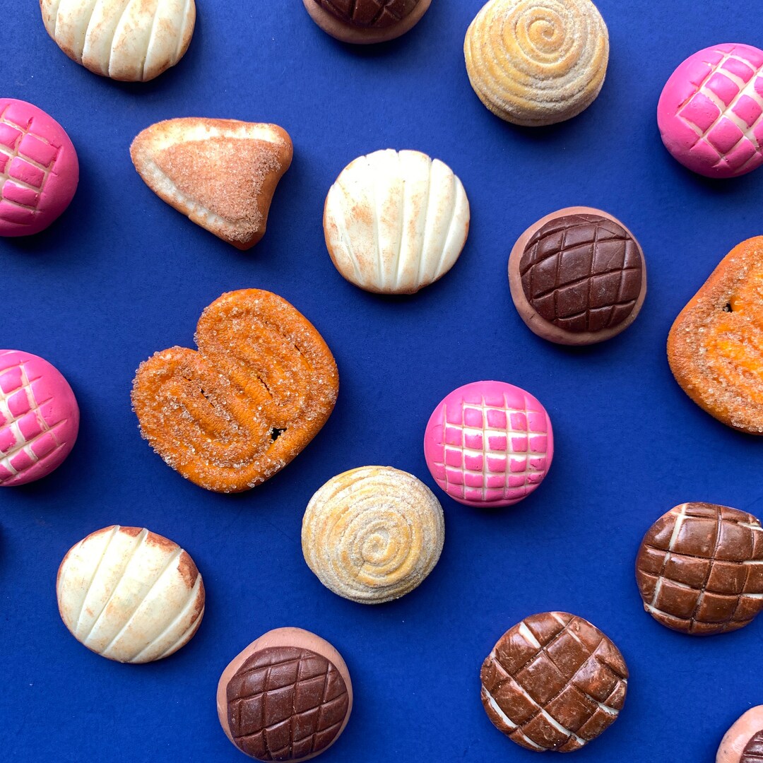Miniature Pan Dulce Mexican Bread // Conchas, Empanadas, Orejas // Day ...