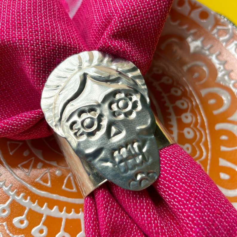 NEW Señora Catrina Sugar Skull Punched Tin Napkin Rings // - Etsy