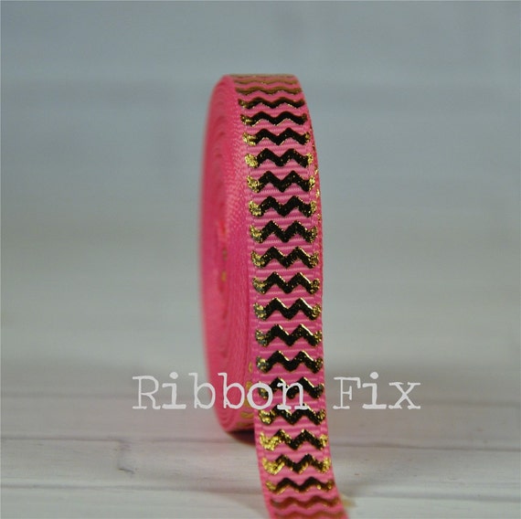 Hot Pink Chevron Border