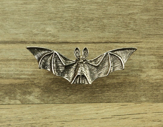 Bat Drawer Knobs / Bat Cabinet / Gothic Home Decor / Animal - Etsy Canada