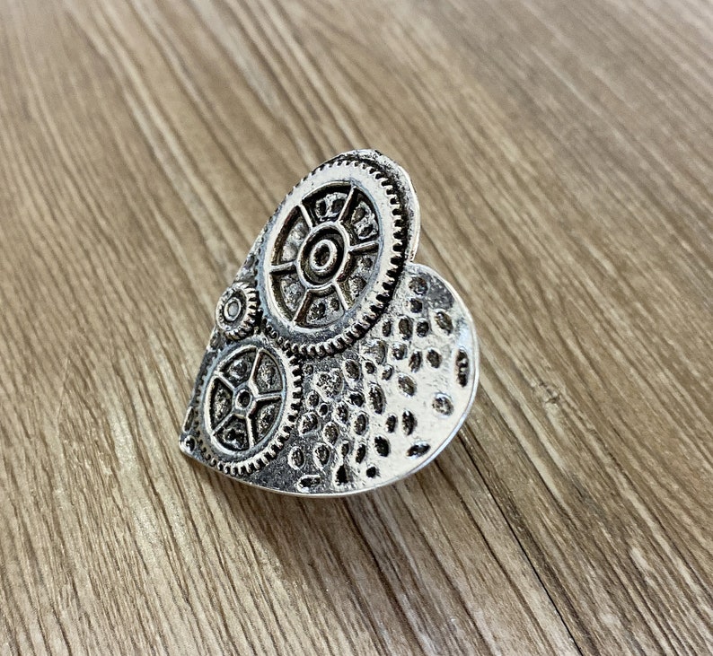 Silver Love Gear Drawer Knobs / Love Gear Cabinet / Gothic - Etsy