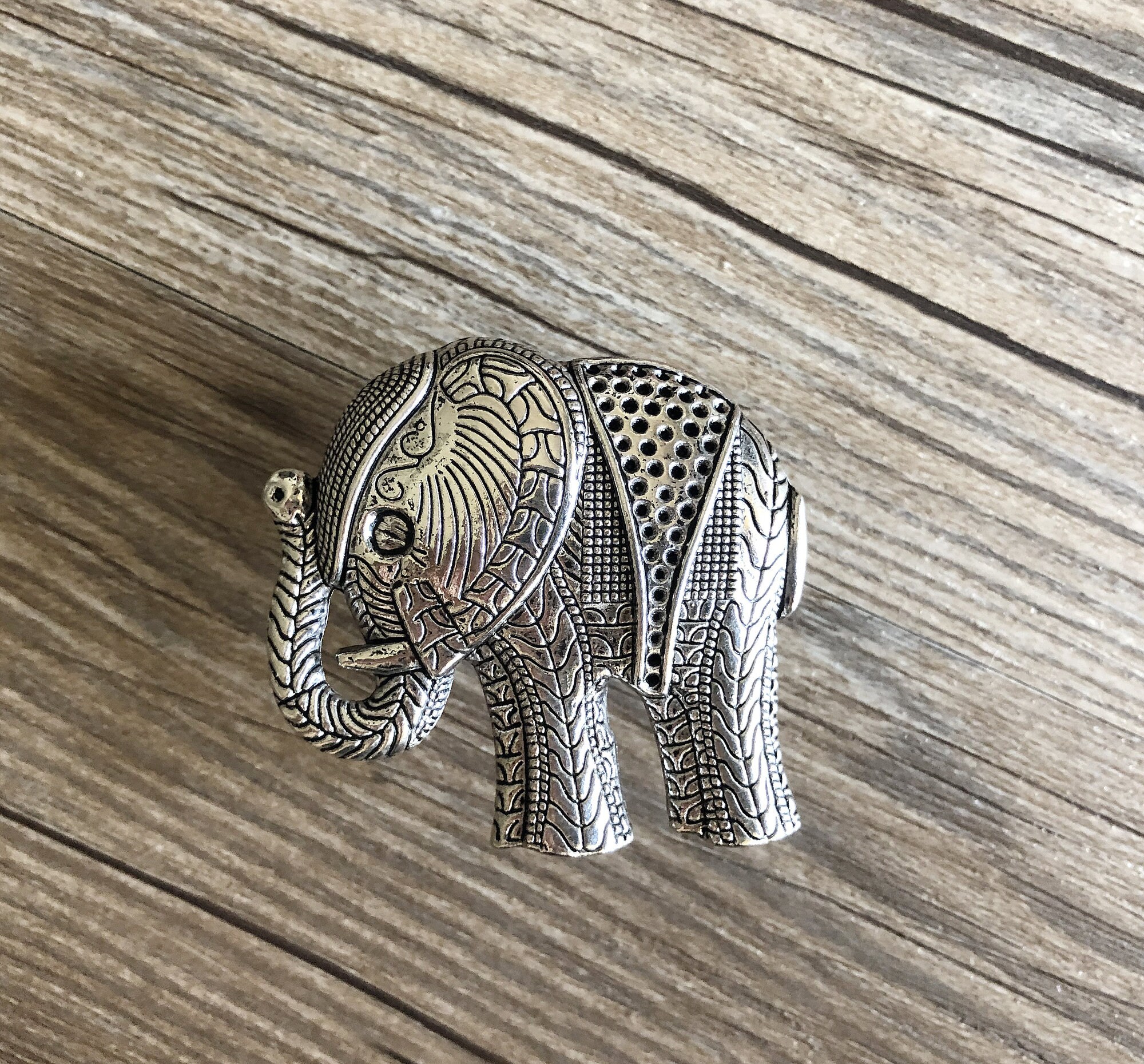 Elephant Drawer Knobs / Elephant Cabinet / Gothic Home Decor / - Etsy UK