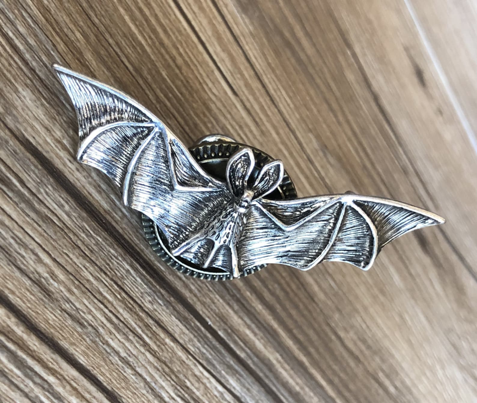 Silver Bat Drawer Knobs / Bat Cabinet / Gothic Home Decor / Animal ...