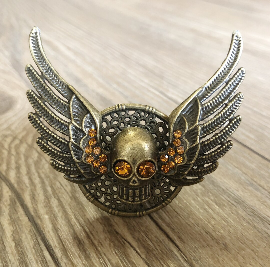 Brass Gear Skull Drawer Knobs / Gear Skull Cabinet / Gothic Home Decor ...