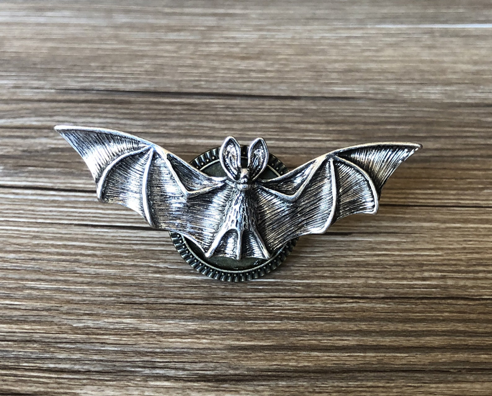 Silver Bat Drawer Knobs / Bat Cabinet / Gothic Home Decor / | Etsy