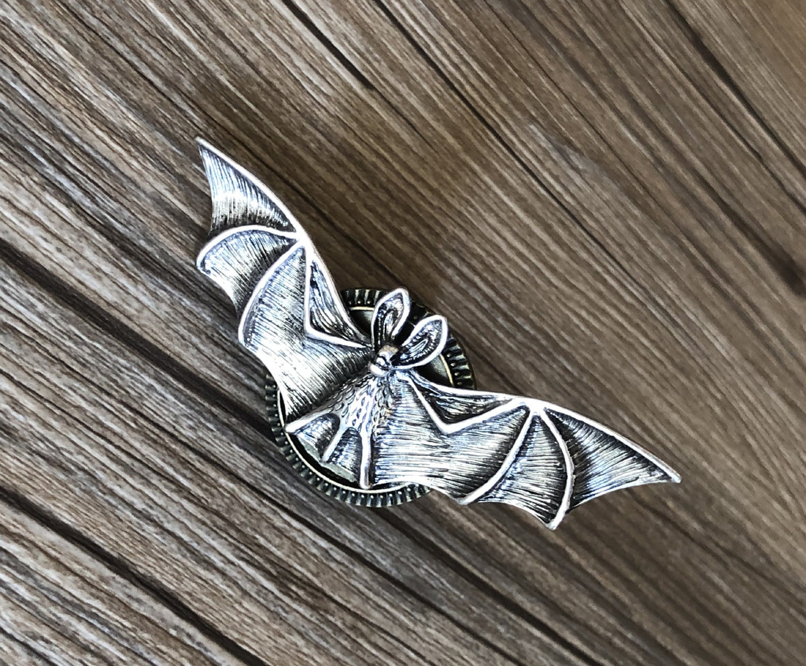 Silver Bat Drawer Knobs / Bat Cabinet / Gothic Home Decor / | Etsy