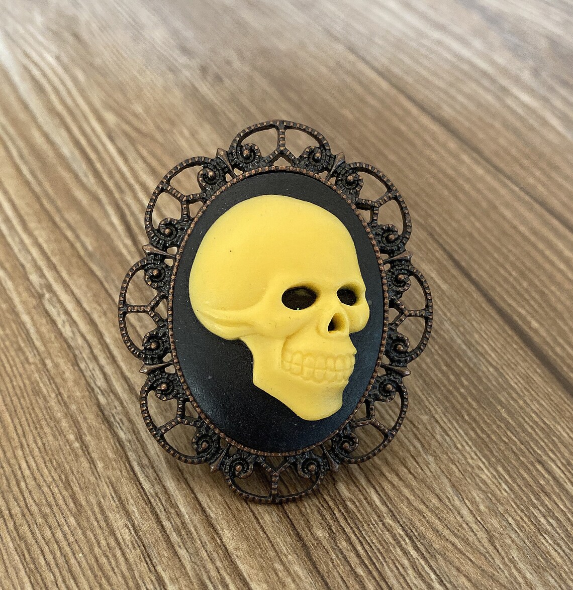 Gothic Skull Knobs Fluorescent Resin Knobs / Cabinet Dresser - Etsy