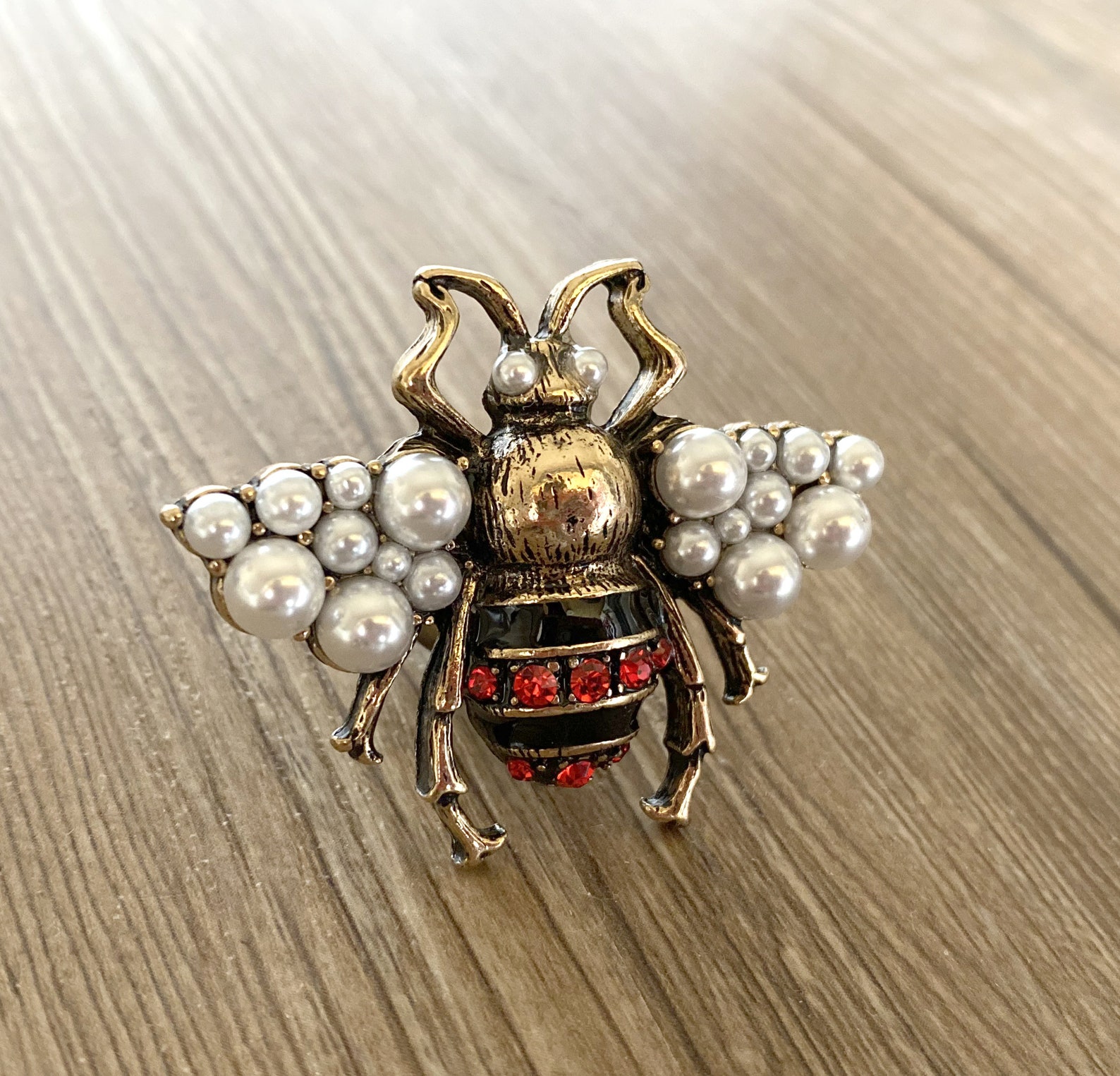 Retro Gold Bees Gather Honey Drawer Knobs / Bees Gather Honey - Etsy