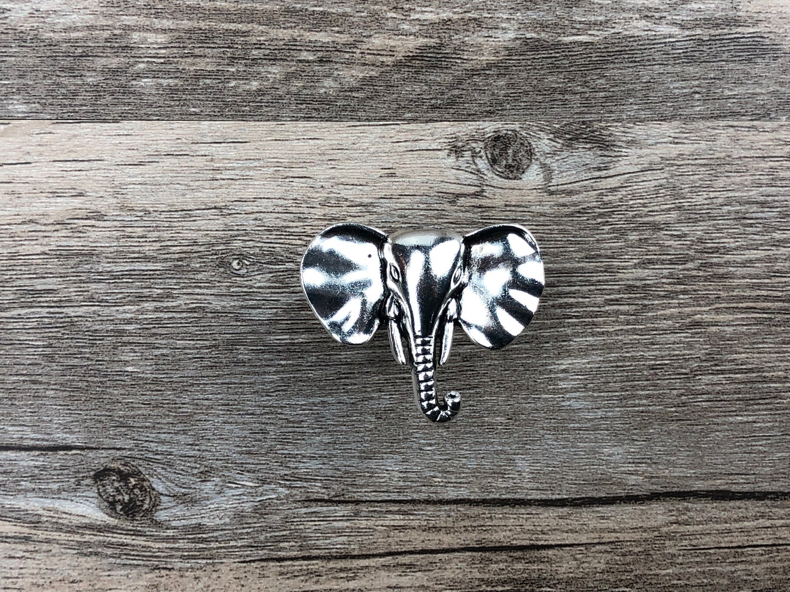Silver Elephant Drawer Knobs / Elephant Cabinet / Gothic Home | Etsy