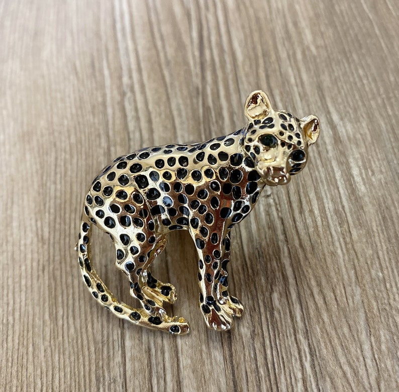 Gold Painted Leopard Drawer Knobs / Painted Leopard Cabinet / | Etsy