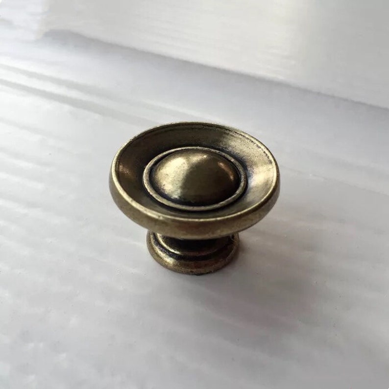 French Shabby Chic Dresser Knobs / Antique Brass Kitchen - Etsy