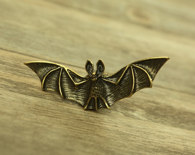 Bat Drawer Knobs / Bat Cabinet / Gothic Home Decor / Animal Shaped ...