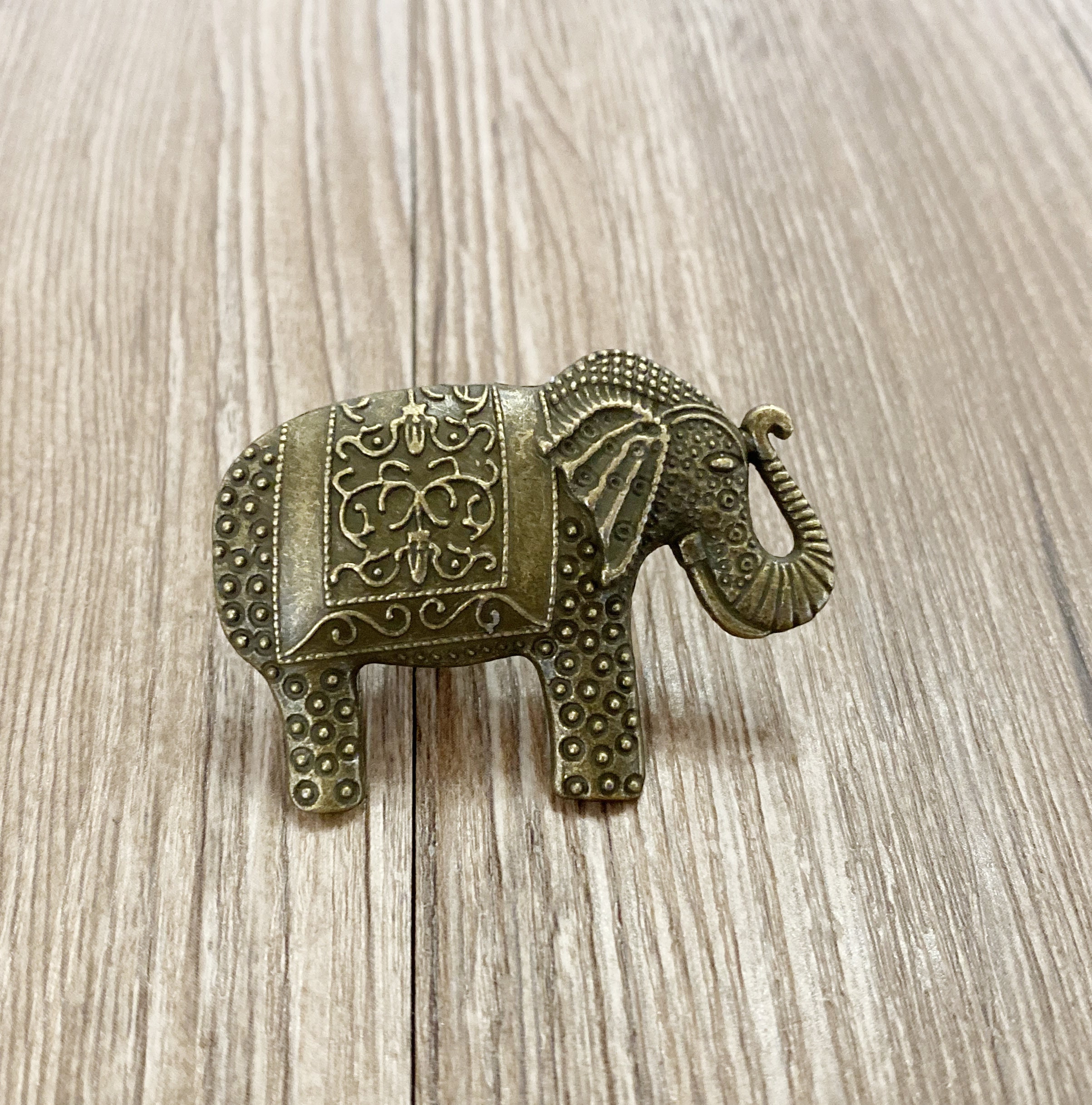 Brass Elephant Drawer Knobs / Elephant Cabinet / Gothic Home | Etsy