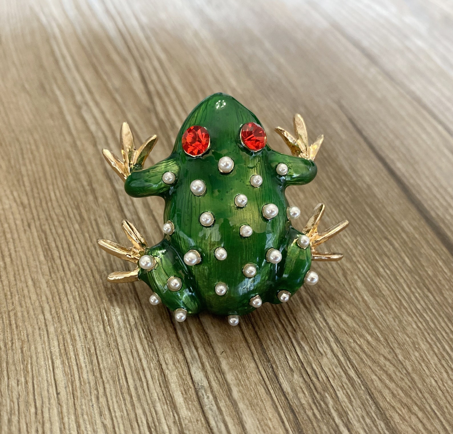 Enamel Frog Drawer Knobs / Frog Cabinet / Gothic Home Decor / Furniture ...