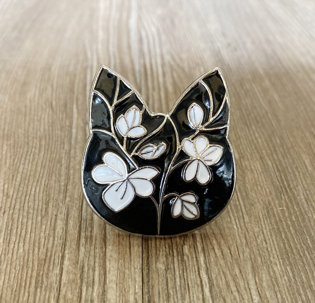 Silver Cat Drawer Knobs / Cat Cabinet / Gothic Home Decor / Animal ...