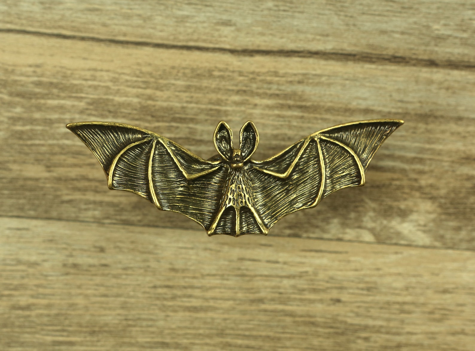 Bat Drawer Knobs / Bat Cabinet / Gothic Home Decor / Animal | Etsy