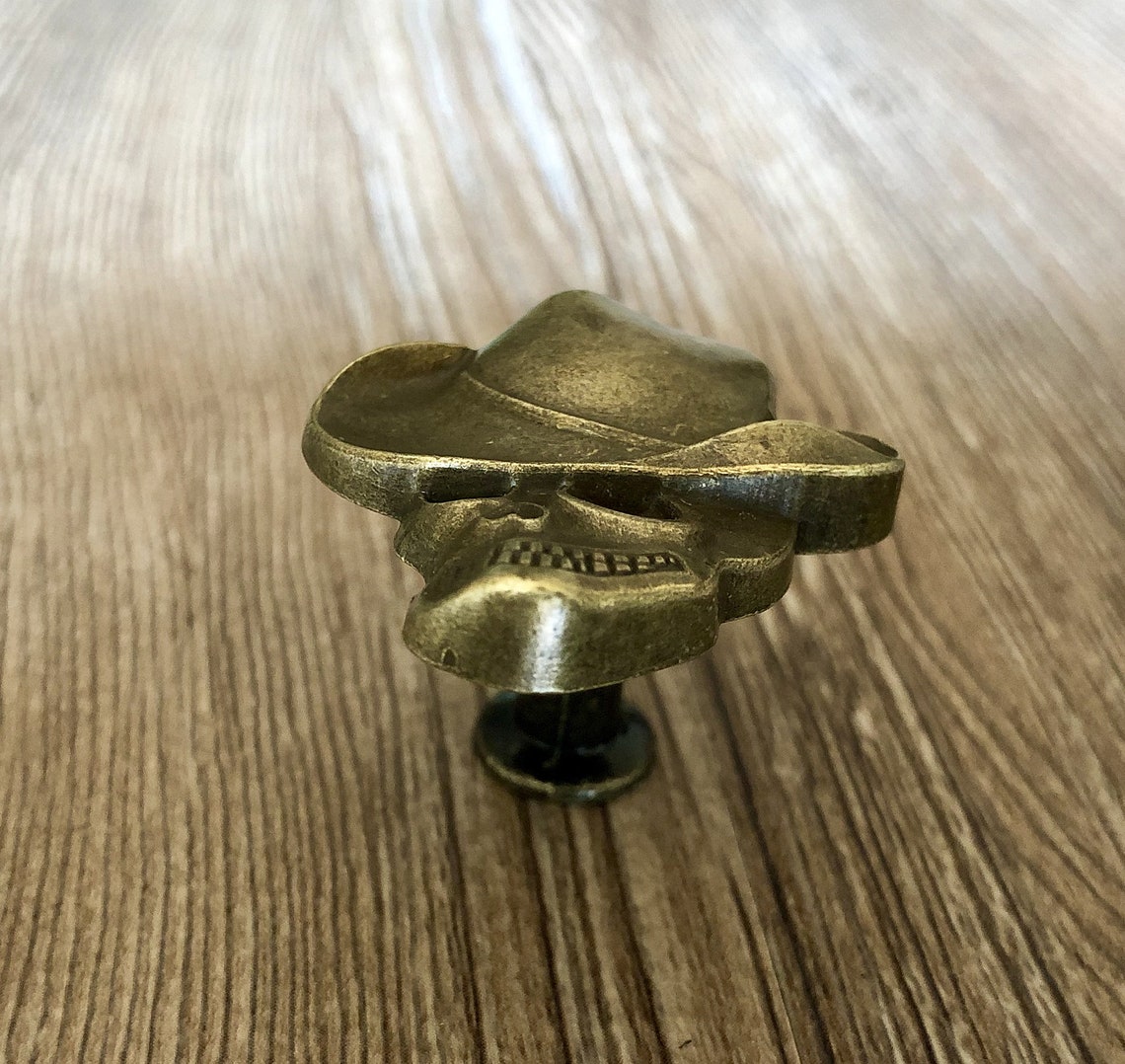 Gothic Skull Knobs Brass Knobs / Cabinet Dresser Knobs / | Etsy