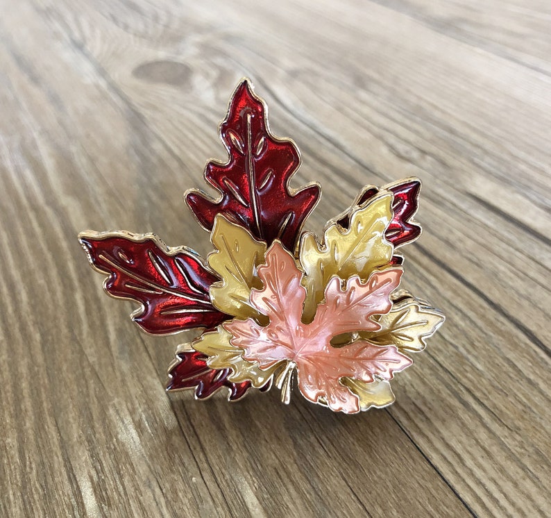 Enamel Color Maple Leaf Drawer Knobs / Maple Leaf Cabinet / | Etsy