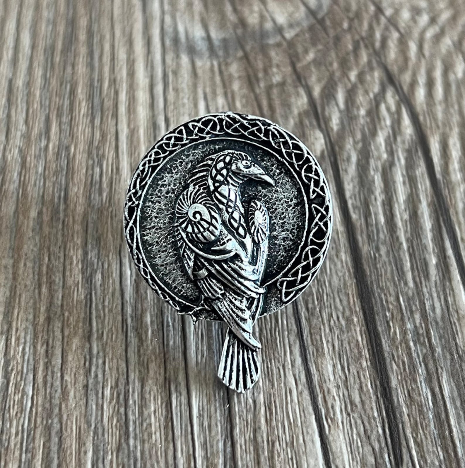 Celtic Crow Drawer Knobs / Blackbird Crow Cabinet / Gothic Home Decor ...