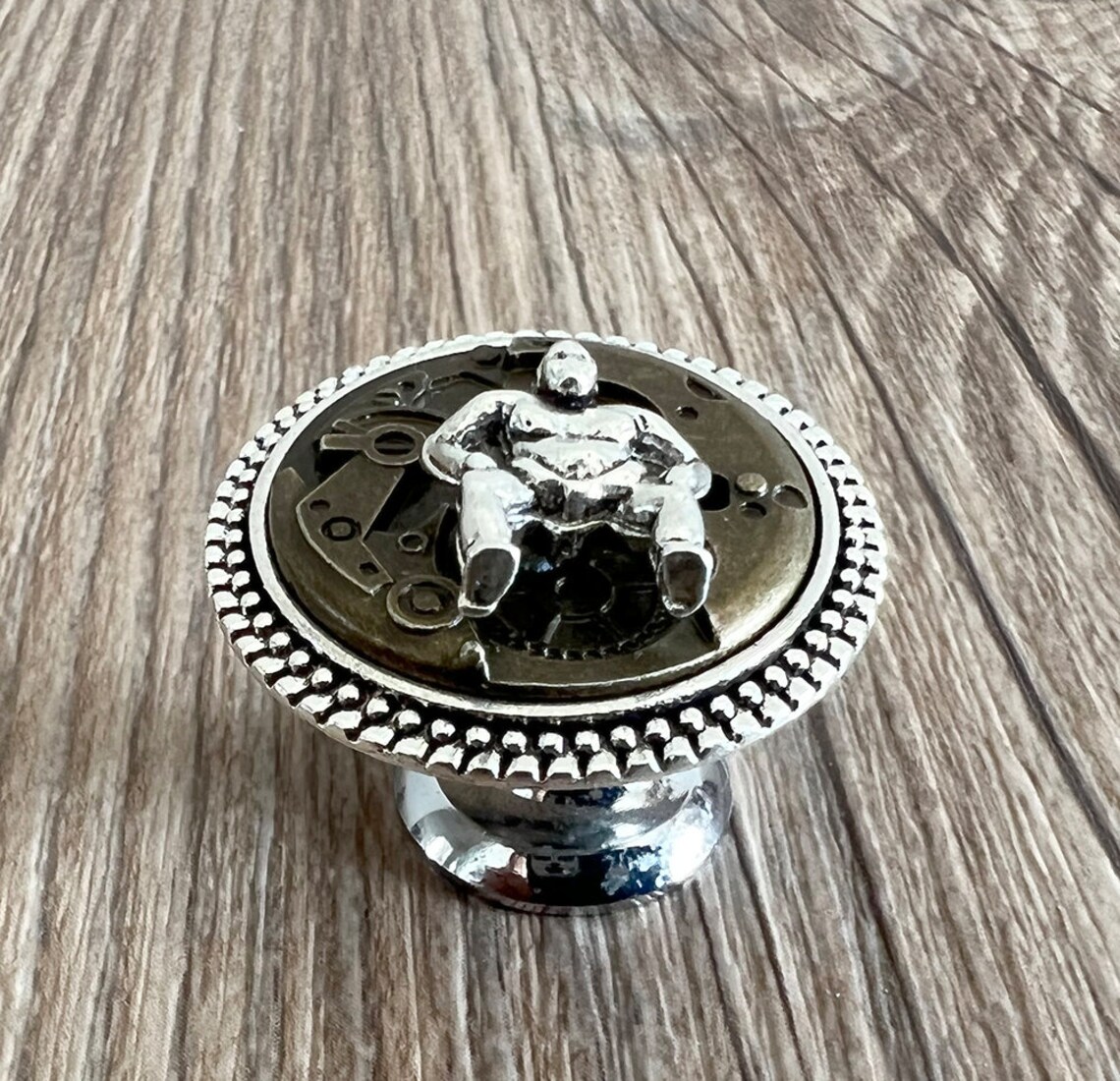 Brass Gear Sumo Wrestlers Drawer Knobs / Sumo Wrestlers - Etsy