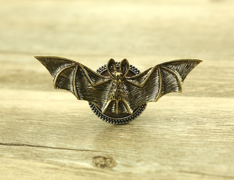 Bronze Bat Drawer Knobs / Bat Cabinet / Gothic Home Decor / Animal ...